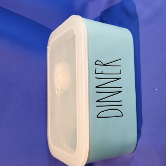 Rae Dunn | Dining | Rae Dunn Dinner Food Container Storage With Vented ...